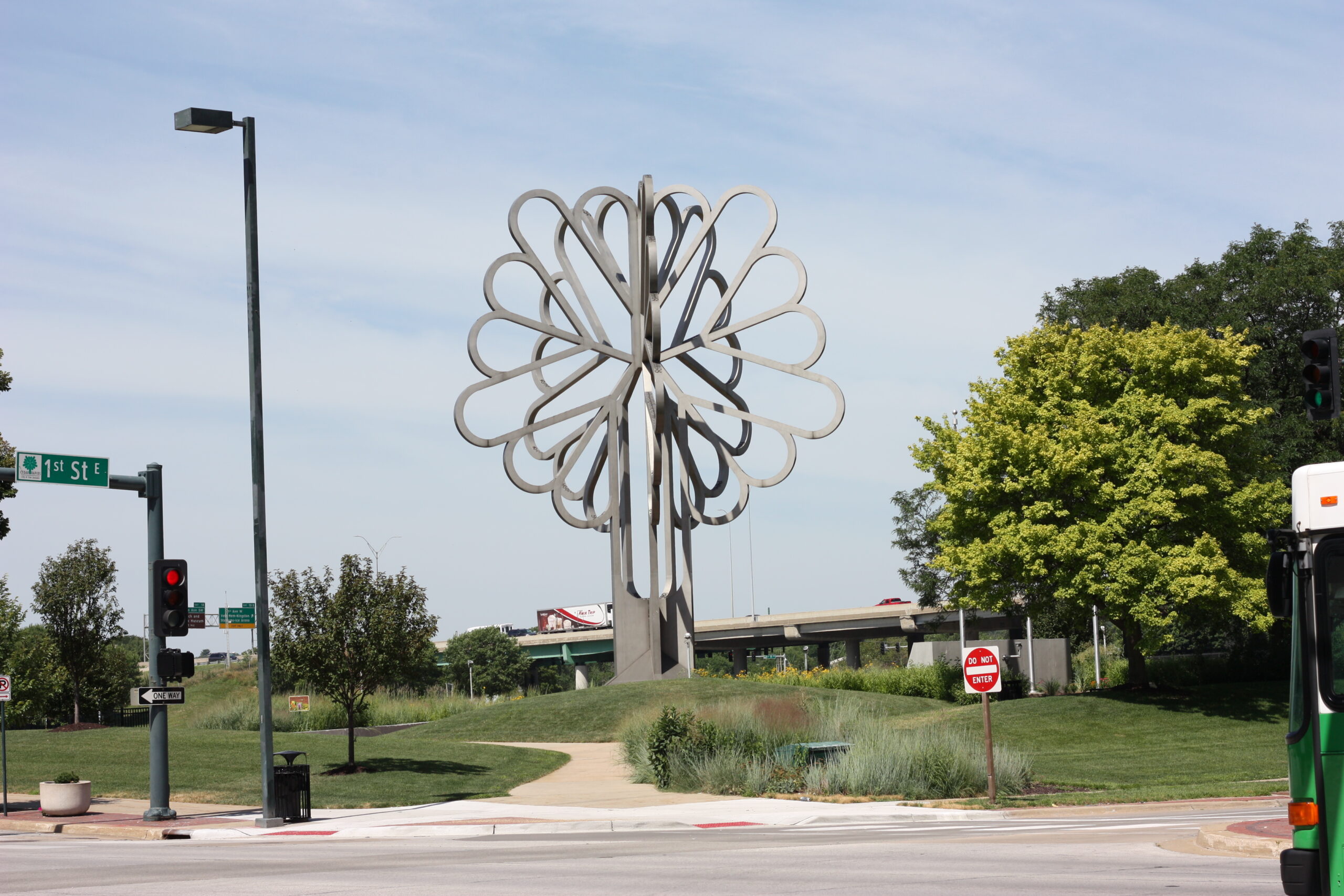 TREE OF FIVE SEASONS MOVES - Downtown Cedar Rapids